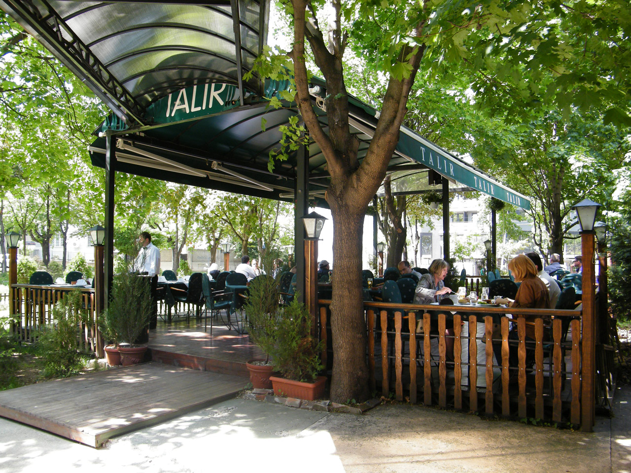 TALIR | | Restorani | Čarli Čaplina 39, kod hale Pionir Beograd ...