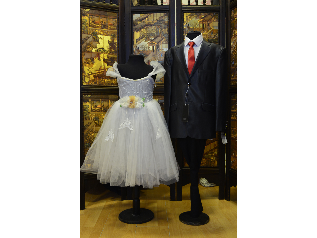 BUTIK PAR | Ženske haljine Novi Beograd, Smokinzi, frakovi Novi Beograd ...