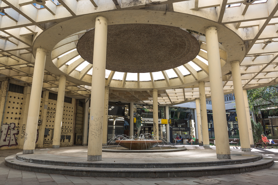 Od Pariza do Bezistana - Uzbudljiva istorija jednog beogradskog pasaža