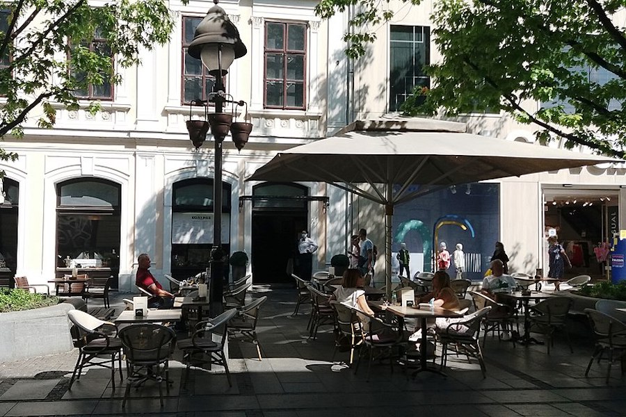 Kafana „Kolarac“ - Od elite i radničke klase do silom prilika selidbe