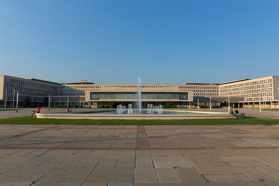 SIV - preteča Palate Srbija