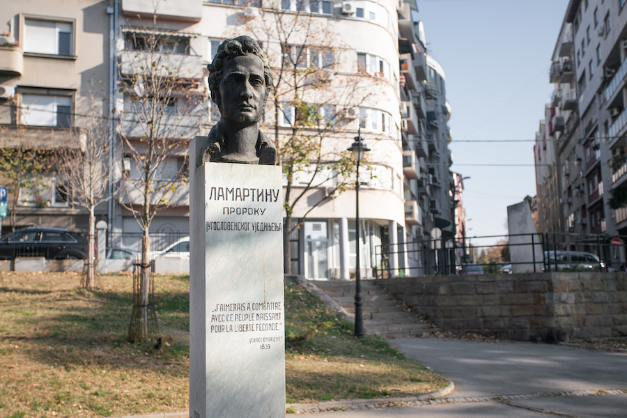 Ko je bio Alfons de Lamartin čiji spomenik se nalazi u Karađorđevom parku?